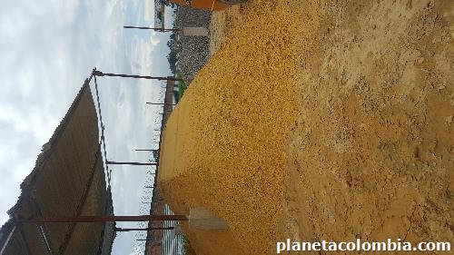 Venta de arena de río triturada o natural de Gacheta o del Tolima grava ...
