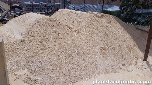 Venta de arena de río triturada o natural de Gacheta o del Tolima grava ...